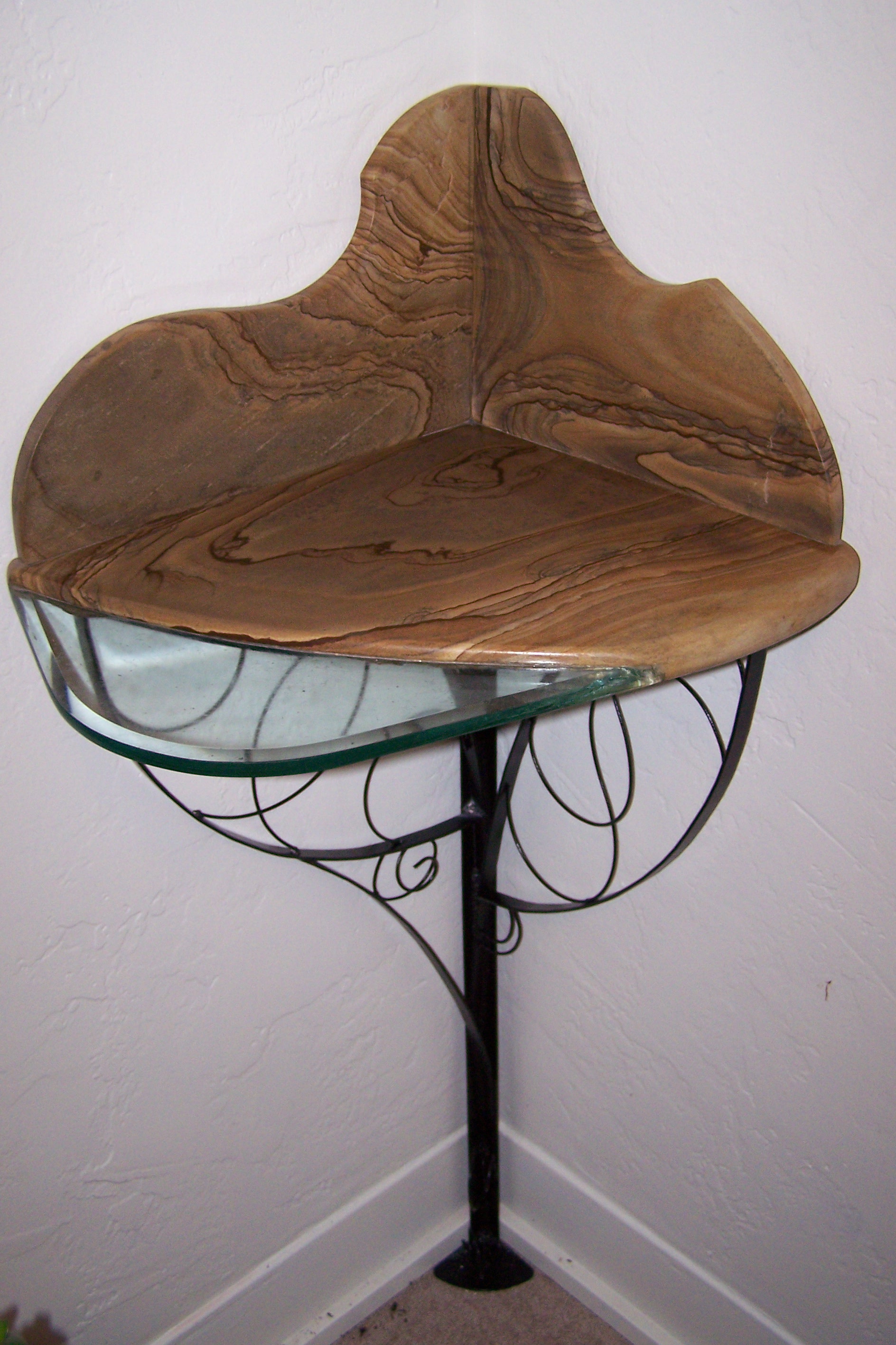 niche table – giftsoflowtide